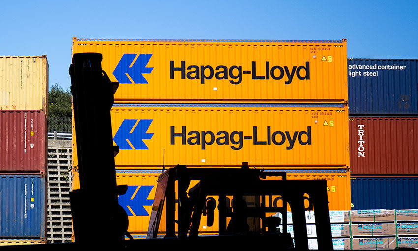 Hapag-Lloyd orders additional standard containers %%sep%% Daily Cargo News